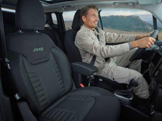 Nuova Jeep® Renegade e-Hybrid - North Star Edition | Jeep®